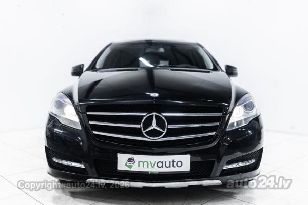 Black Mercedes-Benz R-Class 2011 in Tallinn, with an engine capacity of 3.00 L and mileage of 213 thousand km for 9990 €, photo 4 on AUTOMOTO.COM.LV