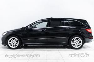 Black Mercedes-Benz R-Class 2011 in Tallinn, with an engine capacity of 3.00 L and mileage of 213 thousand km for 9990 €, photo 10 on AUTOMOTO.COM.LV