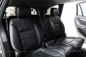 Black Mercedes-Benz R-Class 2011 in Tallinn, with an engine capacity of 3.00 L and mileage of 213 thousand km for 9990 €, photo 25 on AUTOMOTO.COM.LV