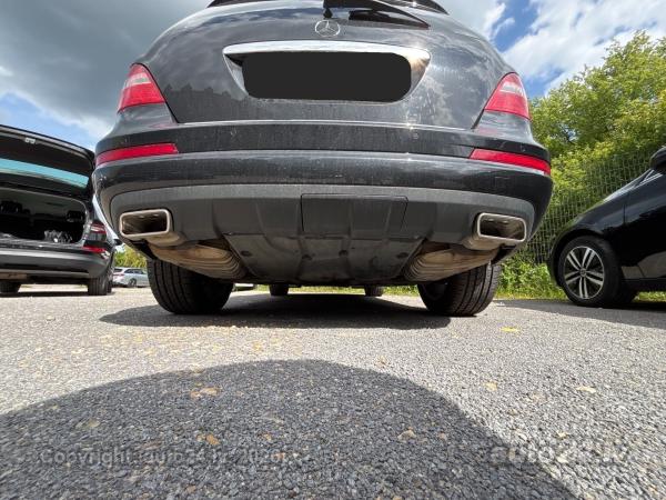 Melns Mercedes-Benz R-Class 2011 Pērnava, ar dzinēja tilpumu 3.00 L un nobraukumu 273 tūkst. km par 7990 €, foto 4 vietnē AUTOMOTO.COM.LV