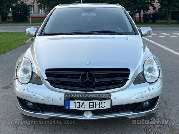 Grey Mercedes-Benz R-Class 2006 in Narva, with an engine capacity of 3.00 L and mileage of 496 thousand km for 1999 €, photo 2 on AUTOMOTO.COM.LV