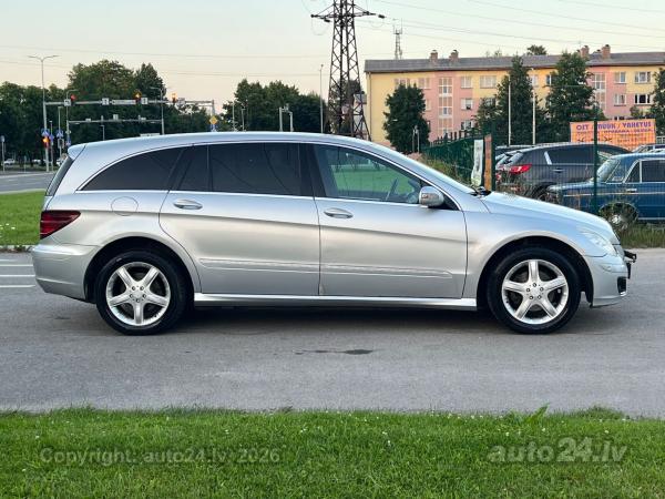 Grey Mercedes-Benz R-Class 2006 in Narva, with an engine capacity of 3.00 L and mileage of 496 thousand km for 1999 €, photo 4 on AUTOMOTO.COM.LV