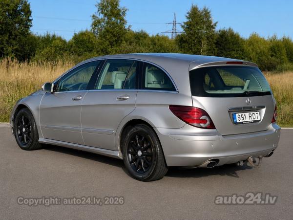 Grey Mercedes-Benz R-Class 2006 in Tallinn, with an engine capacity of 3.00 L and mileage of 345 thousand km for 3490 €, photo 4 on AUTOMOTO.COM.LV