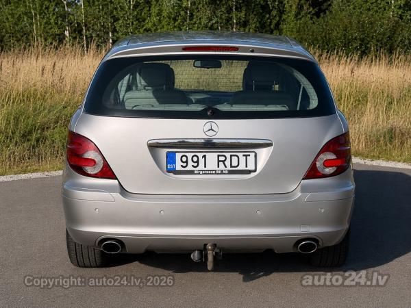 Grey Mercedes-Benz R-Class 2006 in Tallinn, with an engine capacity of 3.00 L and mileage of 345 thousand km for 3490 €, photo 5 on AUTOMOTO.COM.LV