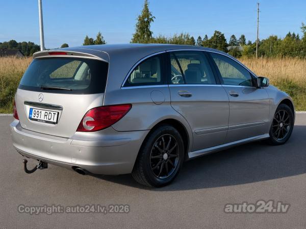 Grey Mercedes-Benz R-Class 2006 in Tallinn, with an engine capacity of 3.00 L and mileage of 345 thousand km for 3490 €, photo 6 on AUTOMOTO.COM.LV