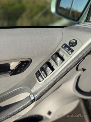 Grey Mercedes-Benz R-Class 2006 in Tallinn, with an engine capacity of 3.00 L and mileage of 345 thousand km for 3490 €, photo 12 on AUTOMOTO.COM.LV