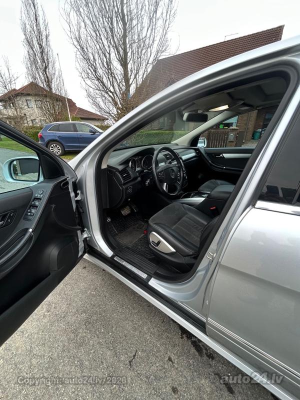 Pelēks Mercedes-Benz R-Class 2007 Tallina, ar dzinēja tilpumu 3.00 L un nobraukumu 340 tūkst. km par 4500 €, foto 5 vietnē AUTOMOTO.COM.LV