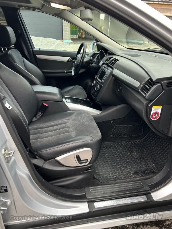 Pelēks Mercedes-Benz R-Class 2007 Tallina, ar dzinēja tilpumu 3.00 L un nobraukumu 340 tūkst. km par 4500 €, foto 6 vietnē AUTOMOTO.COM.LV