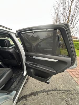 Pelēks Mercedes-Benz R-Class 2007 Tallina, ar dzinēja tilpumu 3.00 L un nobraukumu 340 tūkst. km par 4500 €, foto 9 vietnē AUTOMOTO.COM.LV