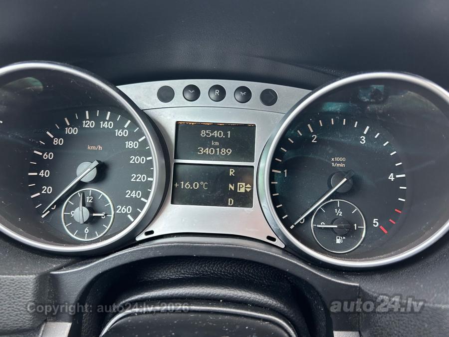 Pelēks Mercedes-Benz R-Class 2007 Tallina, ar dzinēja tilpumu 3.00 L un nobraukumu 340 tūkst. km par 4500 €, foto 12 vietnē AUTOMOTO.COM.LV