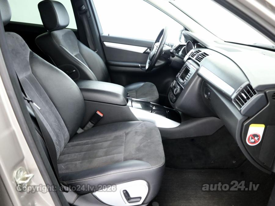 Grey Mercedes-Benz R-Class 2007 in Tallinn, with an engine capacity of 3.00 L and mileage of 319 thousand km for 2299 €, photo 7 on AUTOMOTO.COM.LV