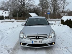 Pelēks Mercedes-Benz R-Class 2008 Rapla, ar dzinēja tilpumu 3.00 L un nobraukumu 0 tūkst. km par 3000 €, foto 5 vietnē AUTOMOTO.COM.LV