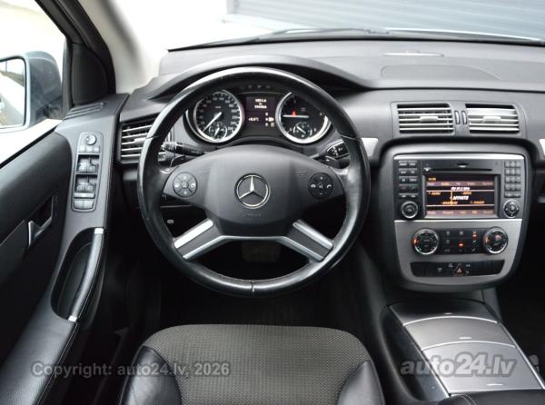 Pelēks Mercedes-Benz R-Class 2010 Tallina, ar dzinēja tilpumu 3.00 L un nobraukumu 194 tūkst. km par 9900 €, foto 11 vietnē AUTOMOTO.COM.LV