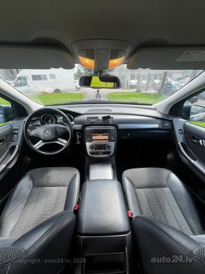Pelēks Mercedes-Benz R-Class 2011 Tallina, ar dzinēja tilpumu 3.00 L un nobraukumu 313 tūkst. km par 7999 €, foto 11 vietnē AUTOMOTO.COM.LV