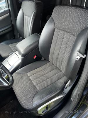 Pelēks Mercedes-Benz R-Class 2011 Tallina, ar dzinēja tilpumu 3.00 L un nobraukumu 313 tūkst. km par 7999 €, foto 14 vietnē AUTOMOTO.COM.LV