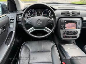 Grey Mercedes-Benz R-Class 2011 in Tallinn, with an engine capacity of 3.00 L and mileage of 238 thousand km for 8990 €, photo 5 on AUTOMOTO.COM.LV