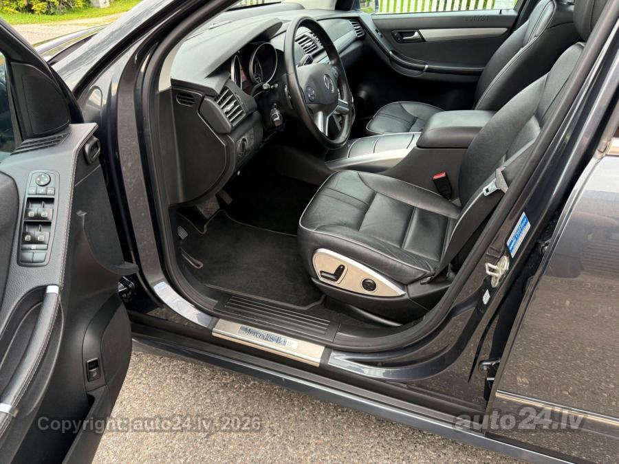Grey Mercedes-Benz R-Class 2011 in Tallinn, with an engine capacity of 3.00 L and mileage of 238 thousand km for 8990 €, photo 6 on AUTOMOTO.COM.LV
