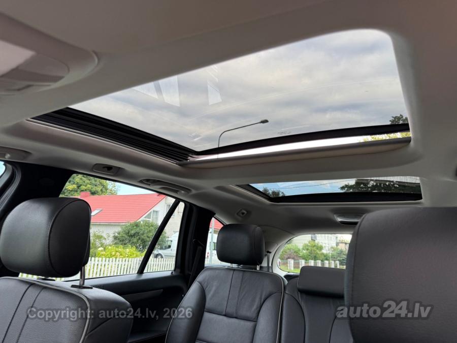 Grey Mercedes-Benz R-Class 2011 in Tallinn, with an engine capacity of 3.00 L and mileage of 238 thousand km for 8990 €, photo 18 on AUTOMOTO.COM.LV