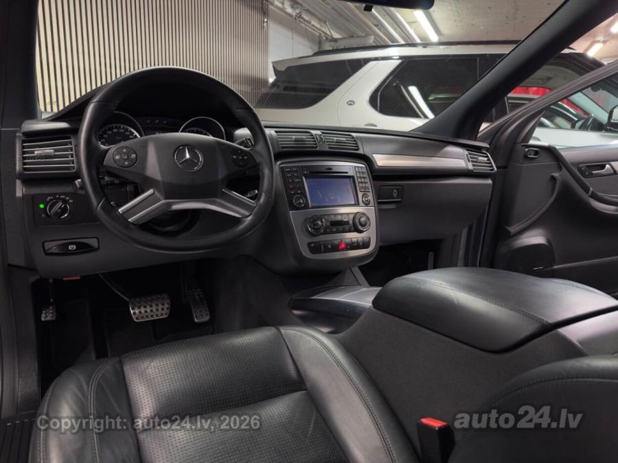 Grey Mercedes-Benz R-Class 2013 in Tallinn, with an engine capacity of 3.00 L and mileage of 158 thousand km for 15000 €, photo 10 on AUTOMOTO.COM.LV