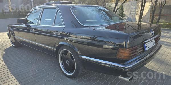 Black Mercedes-Benz s-260 1989 in Riga, with an engine capacity of 2.80 L and mileage of 305 thousand km for 8500 €, photo 7 on AUTOMOTO.COM.LV