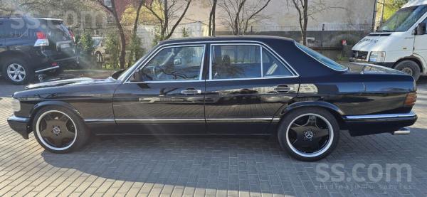 Black Mercedes-Benz s-260 1989 in Riga, with an engine capacity of 2.80 L and mileage of 305 thousand km for 8500 €, photo 8 on AUTOMOTO.COM.LV