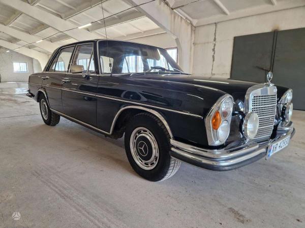 Black Mercedes-Benz S 280 1970 in Rokiskis, with an engine capacity of 2.80 L and mileage of 80 thousand km for 7500 €, photo 1 on AUTOMOTO.COM.LV