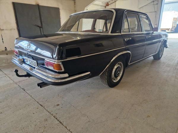 Black Mercedes-Benz S 280 1970 in Rokiskis, with an engine capacity of 2.80 L and mileage of 80 thousand km for 7500 €, photo 5 on AUTOMOTO.COM.LV