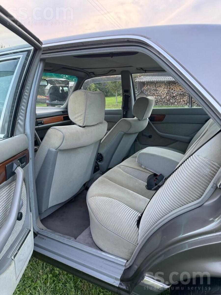 Pelēks Mercedes-Benz S 280 1983 Balvi, ar dzinēja tilpumu 2.80 L un nobraukumu 273 tūkst. km par 5500 €, foto 22 vietnē AUTOMOTO.COM.LV
