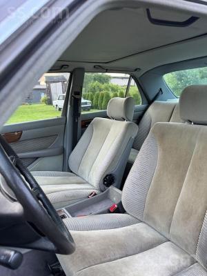 Pelēks Mercedes-Benz S 280 1983 Balvi, ar dzinēja tilpumu 2.80 L un nobraukumu 273 tūkst. km par 5500 €, foto 23 vietnē AUTOMOTO.COM.LV