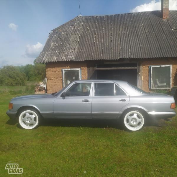 Мерседес S 280 1983 в Вильнюс на AUTOMOTO.COM.LV Мерседес S 280 1983 в Вильнюс, объемом двигателя 2.80 л и пробегом 180 тыс. км за 3500 €, фото 5 на AUTOMOTO.COM.LV
