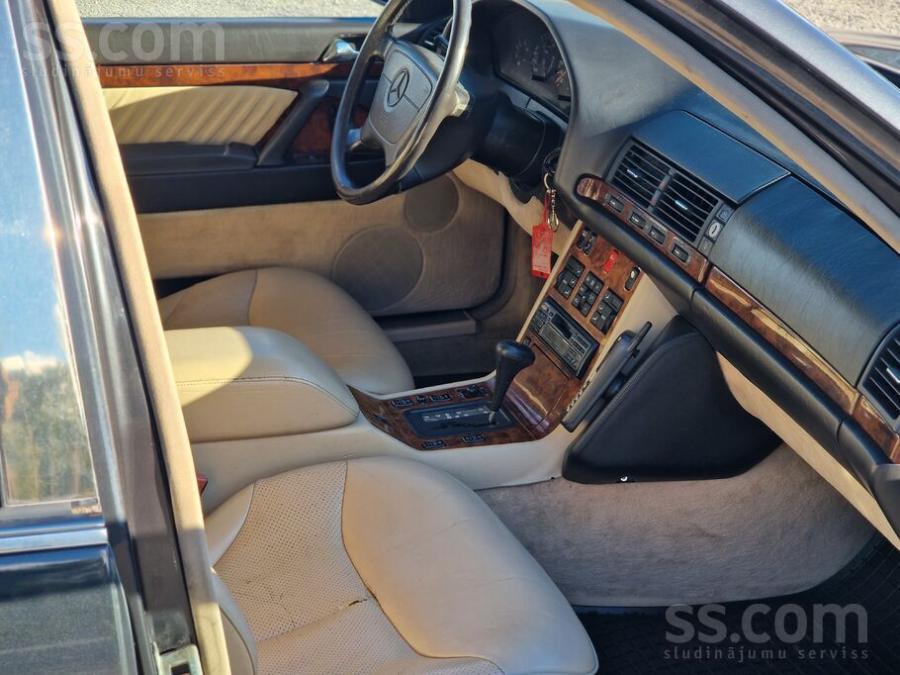 Черный Мерседес С 300 1991 в Таллин, объемом двигателя 3.00 л и пробегом 330 тыс. км за 11000 €, фото 17 на AUTOMOTO.COM.LV