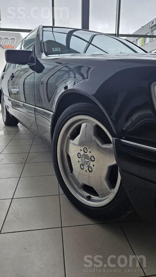 Black Mercedes-Benz s-300 1996 in Riga, with an engine capacity of 3.00 L and mileage of 201 thousand km for 18700 €, photo 8 on AUTOMOTO.COM.LV
