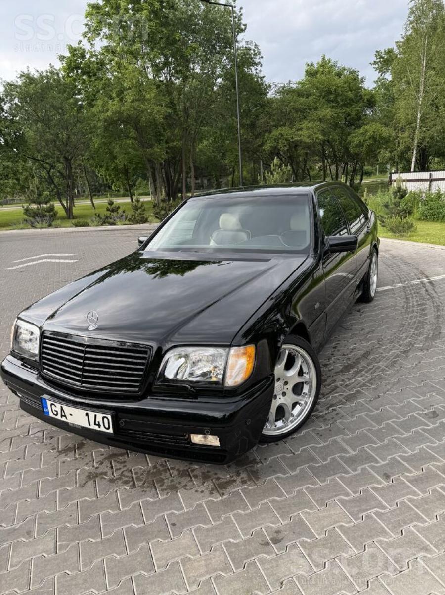 Black Mercedes-Benz s-300 1998 in Riga, with an engine capacity of 3.00 L and mileage of 280 thousand km for 28000 €, photo 1 on AUTOMOTO.COM.LV
