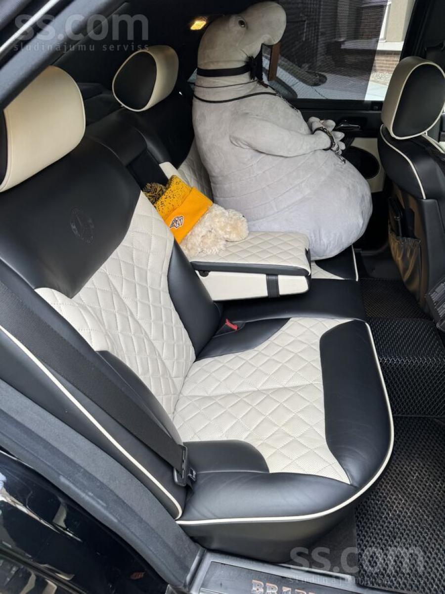 Black Mercedes-Benz s-300 1998 in Riga, with an engine capacity of 3.00 L and mileage of 280 thousand km for 28000 €, photo 7 on AUTOMOTO.COM.LV