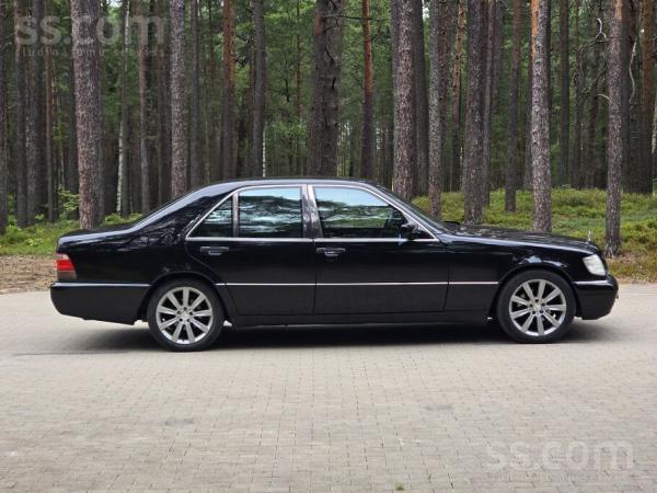 Black Mercedes-Benz s-300 1998 in Riga, with an engine capacity of 3.00 L and mileage of 0 thousand km for 7900 €, photo 4 on AUTOMOTO.COM.LV