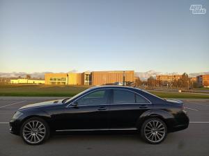 Black Mercedes-Benz s-300 2007 in Klaipeda, with an engine capacity of 3.00 L and mileage of 400 thousand km for 5100 €, photo 6 on AUTOMOTO.COM.LV