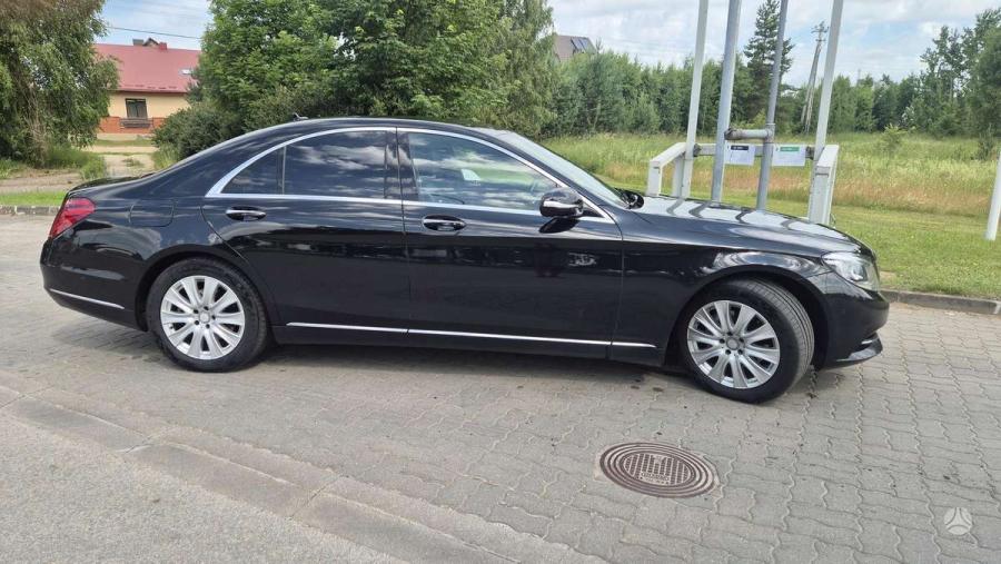 Melns Mercedes-Benz s-300 2016 Tauragė, ar dzinēja tilpumu 2.10 L un nobraukumu 347 tūkst. km par 15700 €, foto 12 vietnē AUTOMOTO.COM.LV
