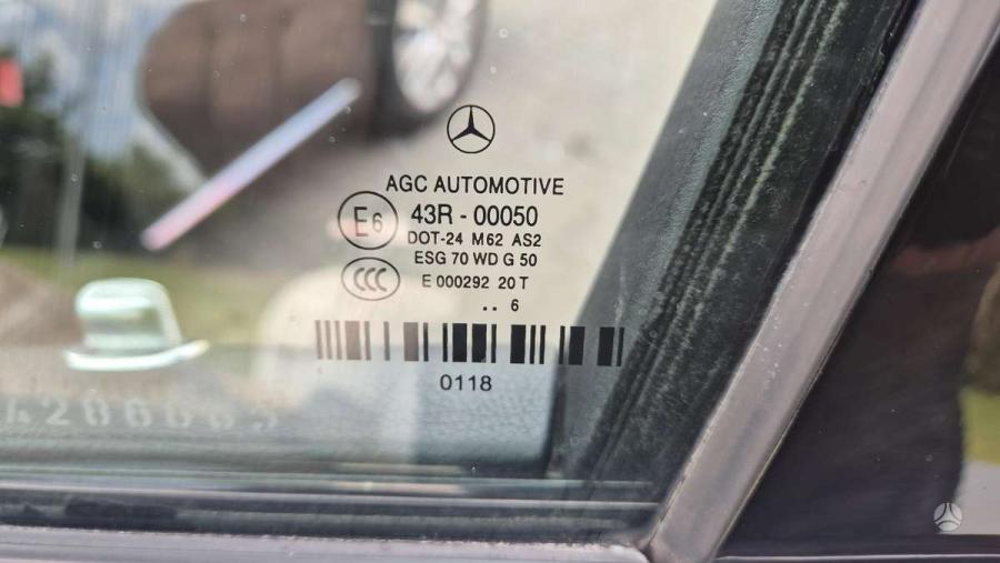 Melns Mercedes-Benz s-300 2016 Tauragė, ar dzinēja tilpumu 2.10 L un nobraukumu 347 tūkst. km par 15700 €, foto 30 vietnē AUTOMOTO.COM.LV