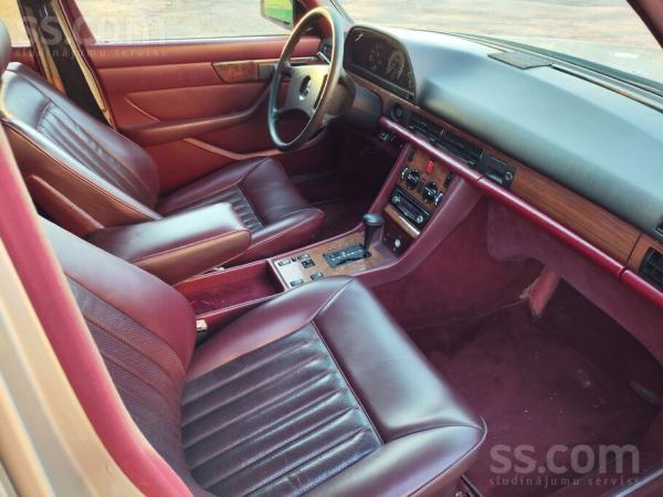 Коричневый Мерседес С 300 1988 в Елгава, объемом двигателя 3.00 л и пробегом 173 тыс. км за 5200 €, фото 5 на AUTOMOTO.COM.LV