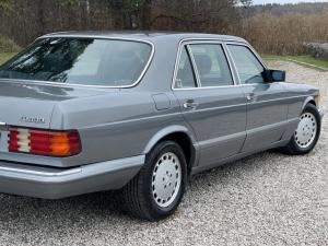 Серый Мерседес С 300 1987 в Рига, объемом двигателя 3.00 л и пробегом 92 тыс. км за 18900 €, фото 9 на AUTOMOTO.COM.LV