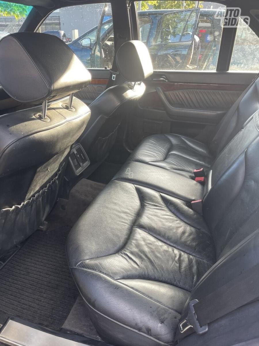 Grey Mercedes-Benz s-300 1996 in Vilnius, with an engine capacity of 3.00 L and mileage of 535 thousand km for 4000 €, photo 11 on AUTOMOTO.COM.LV