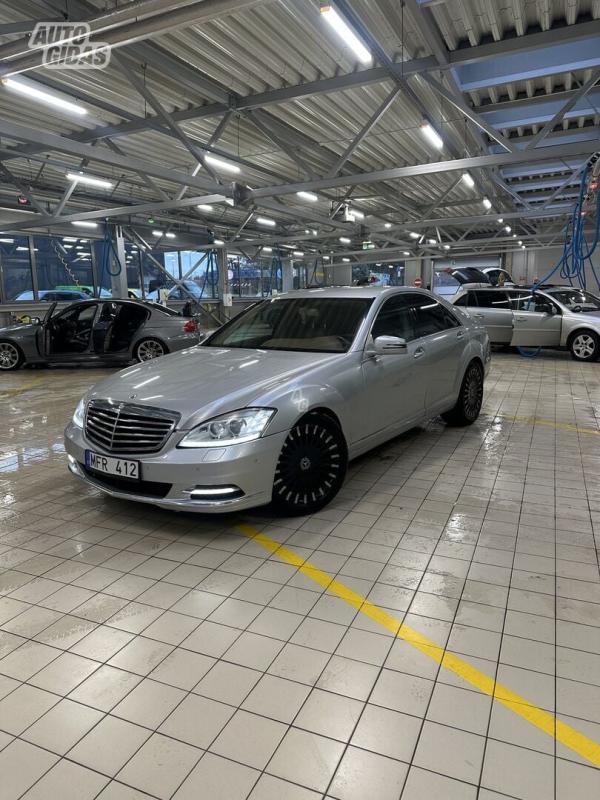 Mercedes-Benz s-300 2006 Pakruojis, ar dzinēja tilpumu 3.00 L un nobraukumu 300 tūkst. km par 5200 €, foto 1 vietnē AUTOMOTO.COM.LV