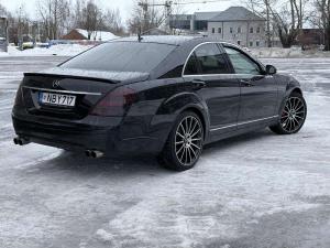 Melns Mercedes-Benz S 320 2006 Klaipėda, ar dzinēja tilpumu 3.00 L un nobraukumu 490 tūkst. km par 7000 €, foto 7 vietnē AUTOMOTO.COM.LV