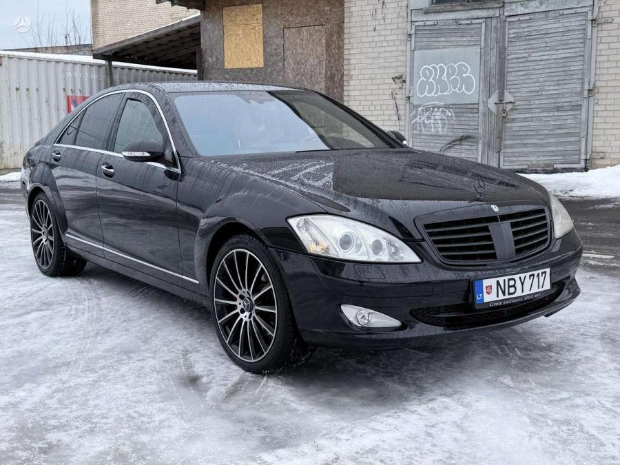 Melns Mercedes-Benz S 320 2006 Klaipėda, ar dzinēja tilpumu 3.00 L un nobraukumu 490 tūkst. km par 7000 €, foto 10 vietnē AUTOMOTO.COM.LV