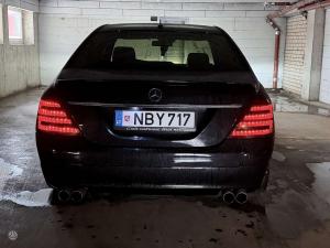 Melns Mercedes-Benz S 320 2006 Klaipėda, ar dzinēja tilpumu 3.00 L un nobraukumu 490 tūkst. km par 7000 €, foto 25 vietnē AUTOMOTO.COM.LV