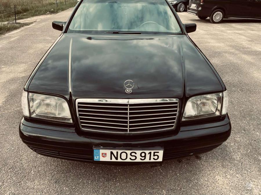 Melns Mercedes-Benz S 320 1994 Viļņa, ar dzinēja tilpumu 3.20 L un nobraukumu 314 tūkst. km par 4750 €, foto 3 vietnē AUTOMOTO.COM.LV