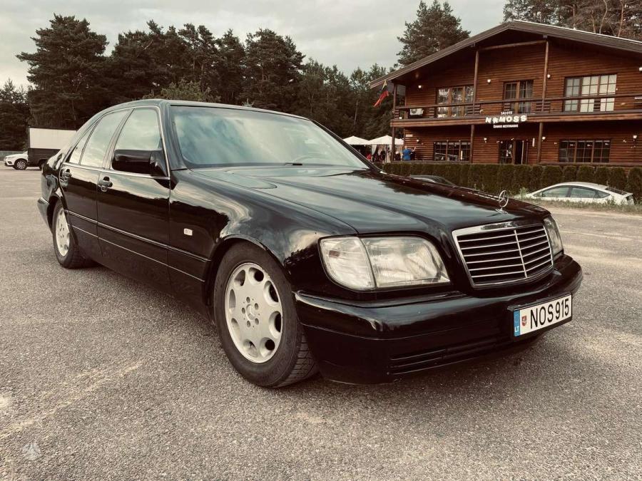Melns Mercedes-Benz S 320 1994 Viļņa, ar dzinēja tilpumu 3.20 L un nobraukumu 314 tūkst. km par 4750 €, foto 4 vietnē AUTOMOTO.COM.LV