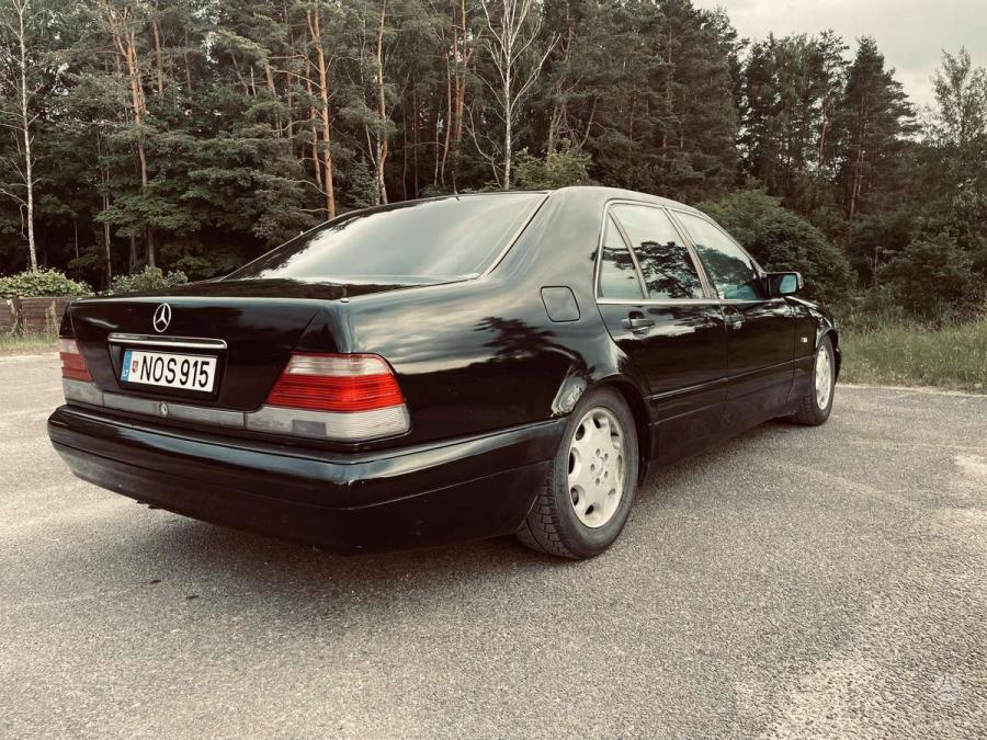 Melns Mercedes-Benz S 320 1994 Viļņa, ar dzinēja tilpumu 3.20 L un nobraukumu 314 tūkst. km par 4750 €, foto 6 vietnē AUTOMOTO.COM.LV
