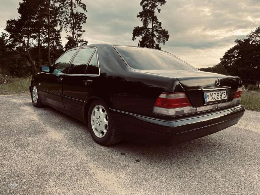 Melns Mercedes-Benz S 320 1994 Viļņa, ar dzinēja tilpumu 3.20 L un nobraukumu 314 tūkst. km par 4750 €, foto 7 vietnē AUTOMOTO.COM.LV