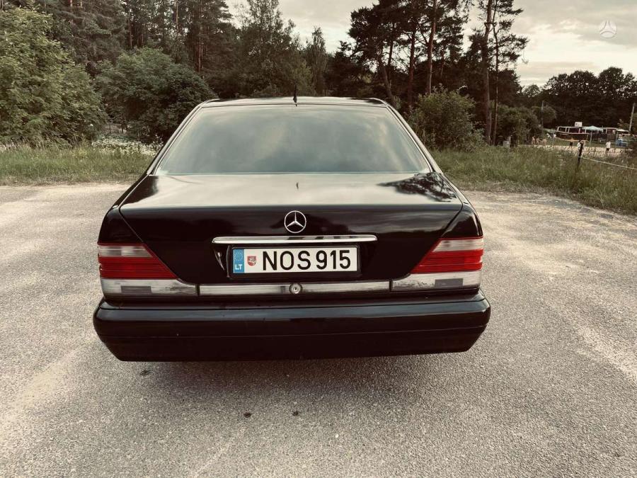 Melns Mercedes-Benz S 320 1994 Viļņa, ar dzinēja tilpumu 3.20 L un nobraukumu 314 tūkst. km par 4750 €, foto 8 vietnē AUTOMOTO.COM.LV
